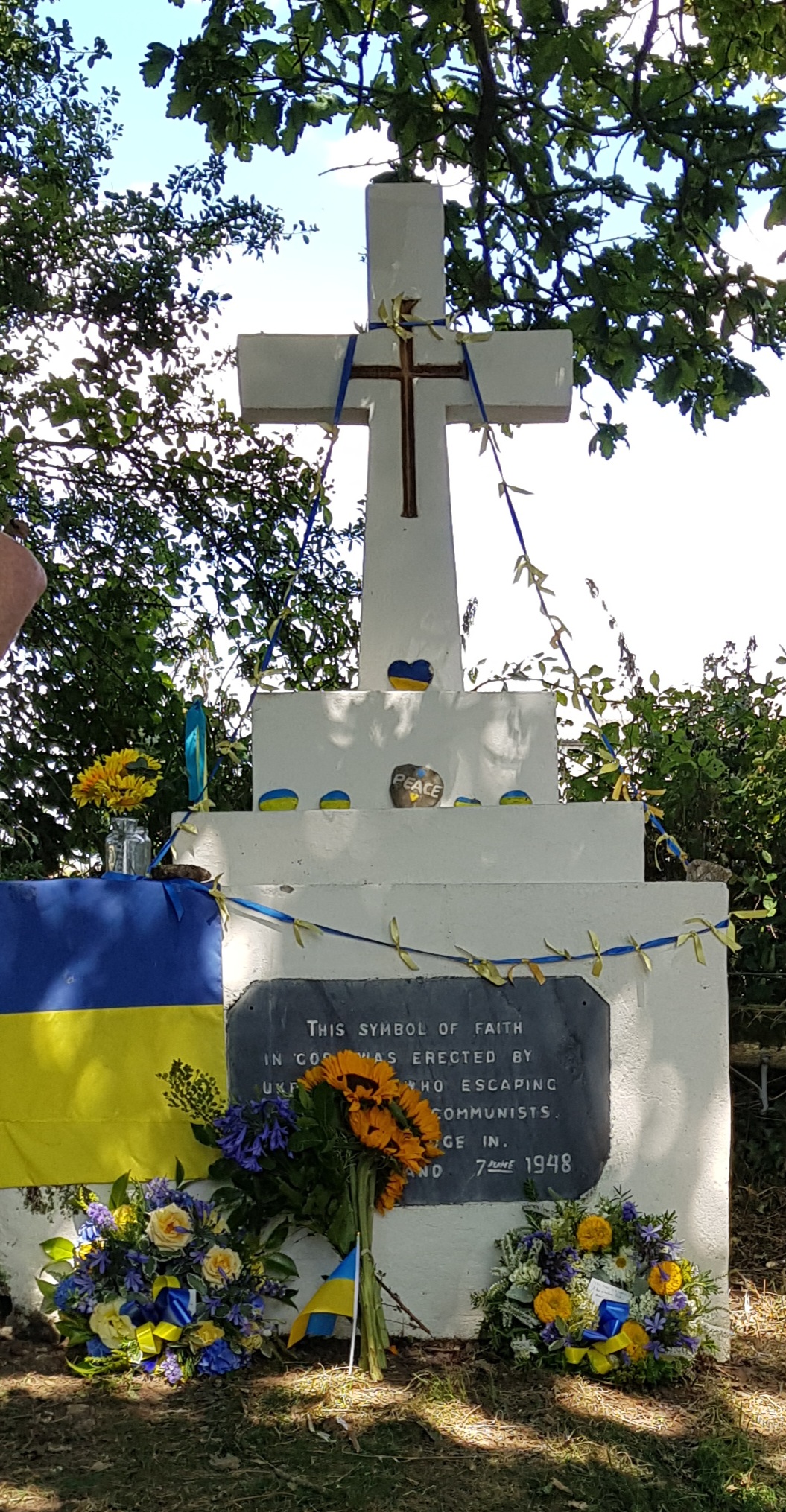 Mermaids: Mylor & Flushing WI Show Support at Ukrainian Event ...